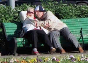 Old People Doing Funny Things (67 photos) | KLYKER.COM