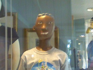 Slightly Disturbing Mannequins (41 photos) | KLYKER.COM