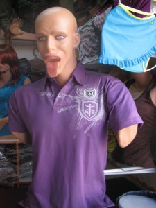 Slightly Disturbing Mannequins (41 photos) | KLYKER.COM