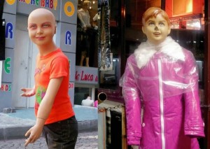 Slightly Disturbing Mannequins (41 photos) | KLYKER.COM