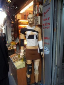 Slightly Disturbing Mannequins (41 photos) | KLYKER.COM