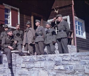 40 Color Photos of the German Troops During WWII (40 photos) | KLYKER.COM