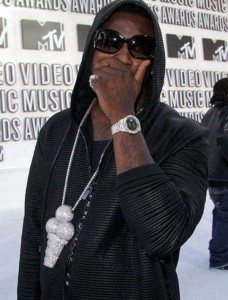 The Most Ridiculous Rapper Chains (40 photos) | KLYKER.COM