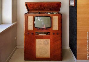 Home Theater Set From the Era of the Soviet Union (6 photos) | KLYKER.COM