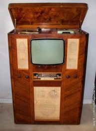 Home Theater Set From the Era of the Soviet Union (6 photos) | KLYKER.COM