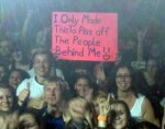 25 Funny and Creative Concert Signs | KLYKER.COM