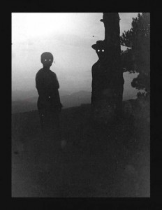 Creepy Photos That Are Apparently Real | KLYKER.COM