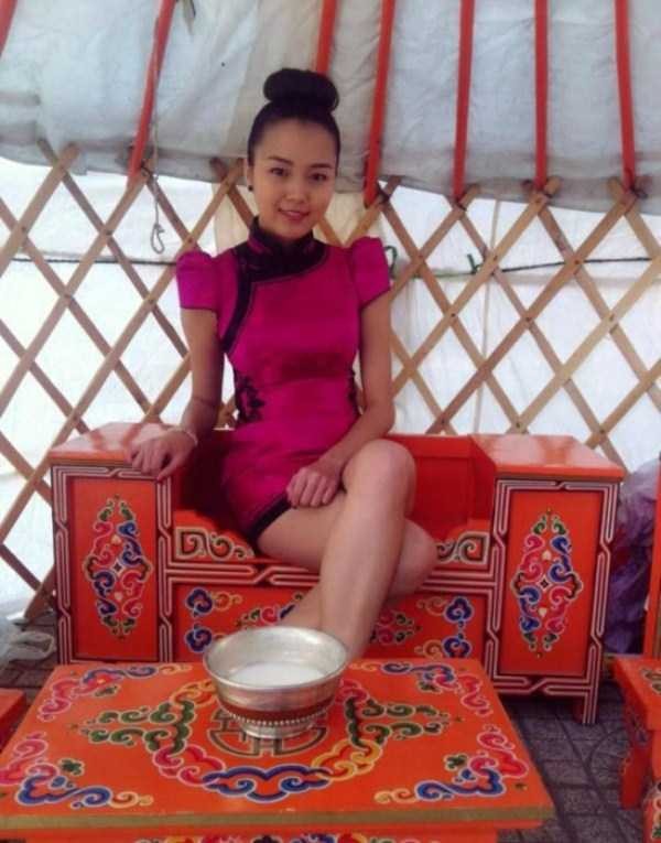 Lovely Mongolian Girls From Social Networks | KLYKER.COM