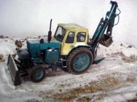 Impressive Cardboard Tractor | KLYKER.COM