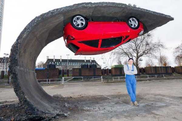 20 Incredible Sculptures that Defy Gravity | KLYKER.COM