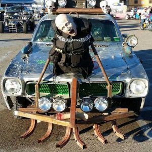 Ultimate Zombie Killing Cars | KLYKER.COM