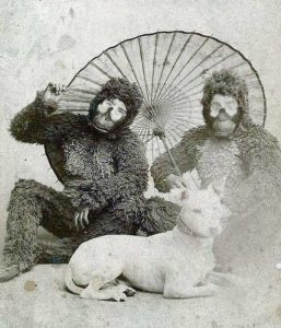 50 Utterly Strange Vintage Photos | KLYKER.COM