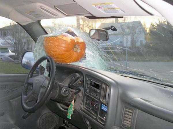 42 Crazy Pics of Vehicles Involved in Unbelievable Accidents | KLYKER.COM