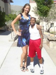 Insanely Tall Girls | KLYKER.COM