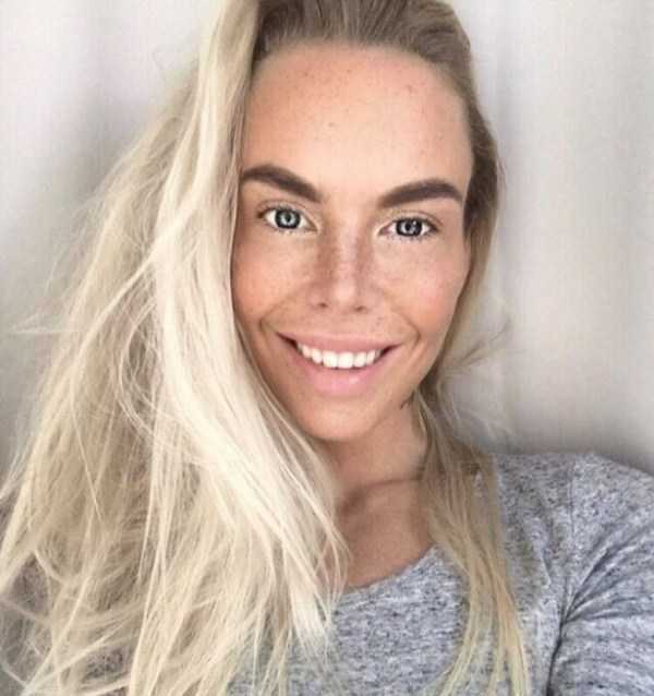 Swedish Model With Insanely Long Legs | KLYKER.COM