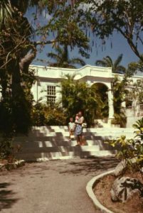 31 Color Photos That Depict Daily Life In Cuba In The 1970s | KLYKER.COM
