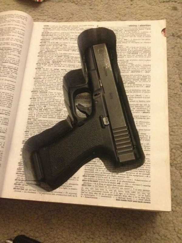 Cool Weapon Stashes | KLYKER.COM