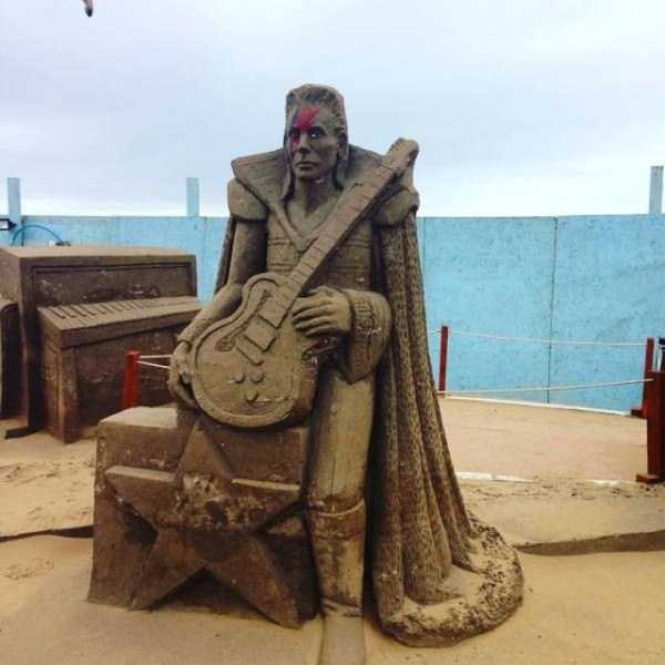 26 Surreal Sand Sculptures | KLYKER.COM