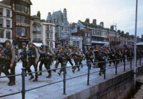 30 Awesome World War II Color Photos | KLYKER.COM