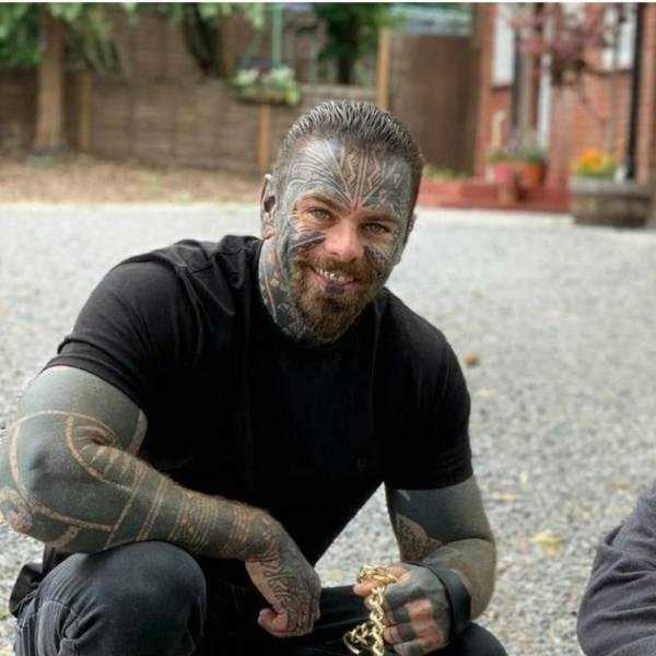 Heavily Tattooed And Pierced Freaks – Part 5 | KLYKER.COM