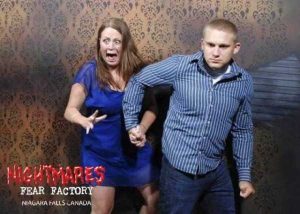37 Amazingly Funny Haunted House Reactions | KLYKER.COM