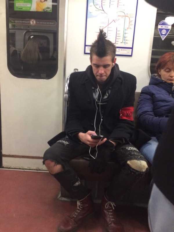 Subway Fashion: Russian Edition – Part 92 | KLYKER.COM