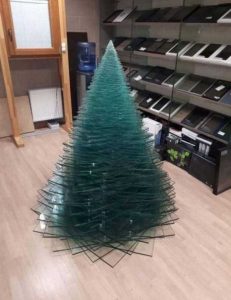 30 Unconventional Christmas Trees | KLYKER.COM