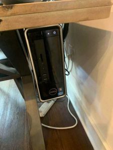 Tech Support Sees Crazy Things | KLYKER.COM