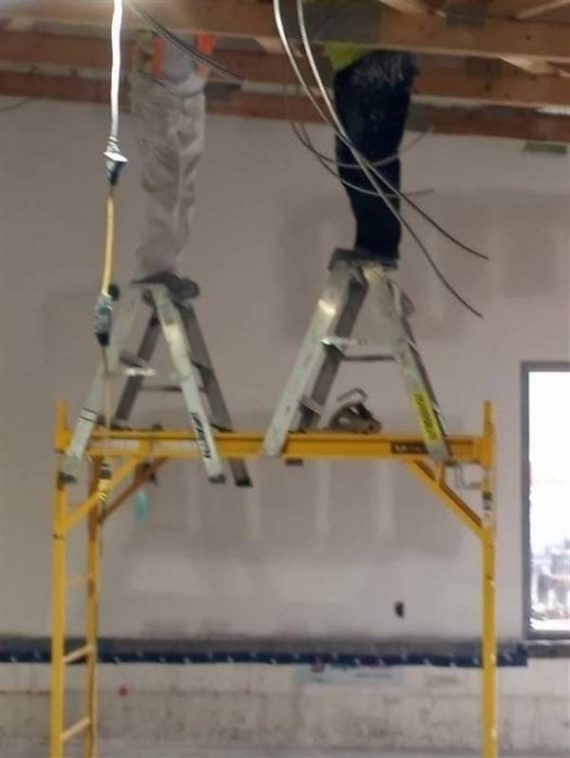 35 People Who Know Nothing About Safety | KLYKER.COM