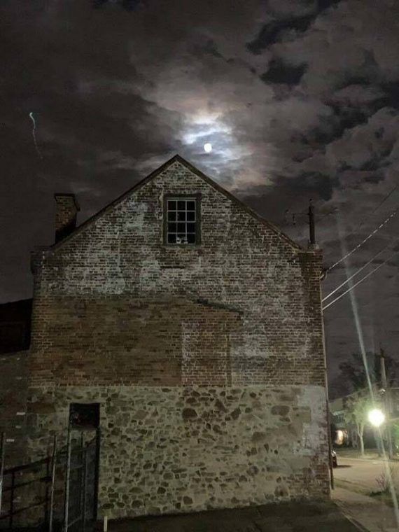 Just A Bunch Of Random Creepy Photos #2 | KLYKER.COM