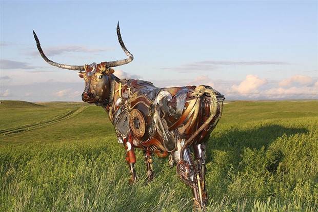 Captivating Metal Sculptures | KLYKER.COM