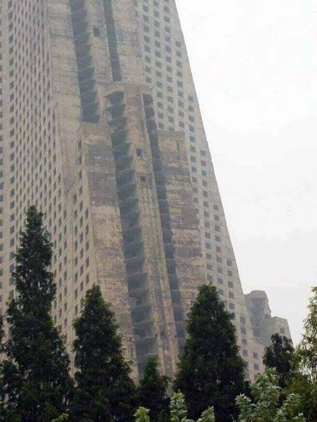 Sinister Buildings That Might Scare You | KLYKER.COM