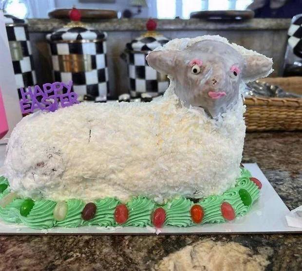 24 Cake Fails to Crack You Up | KLYKER.COM