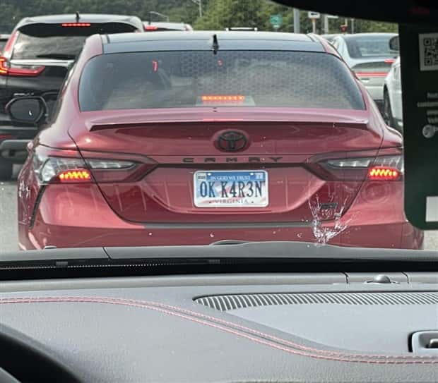 23 Crazy Slogans Spotted on License Plates | KLYKER.COM