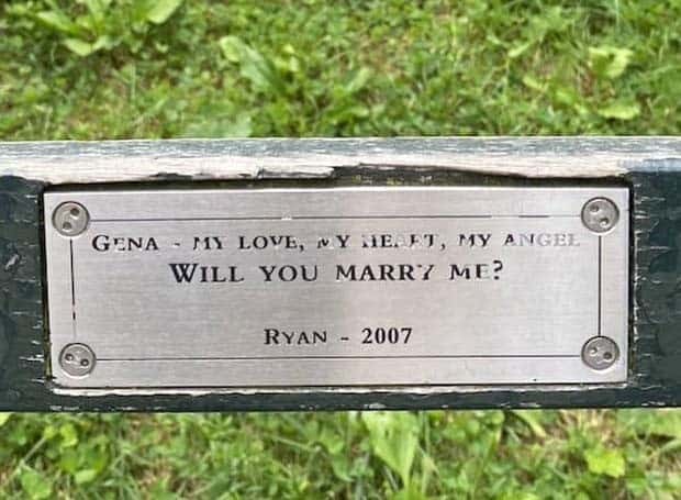 43 Bench Plaques that Bring Smiles and Memories | KLYKER.COM