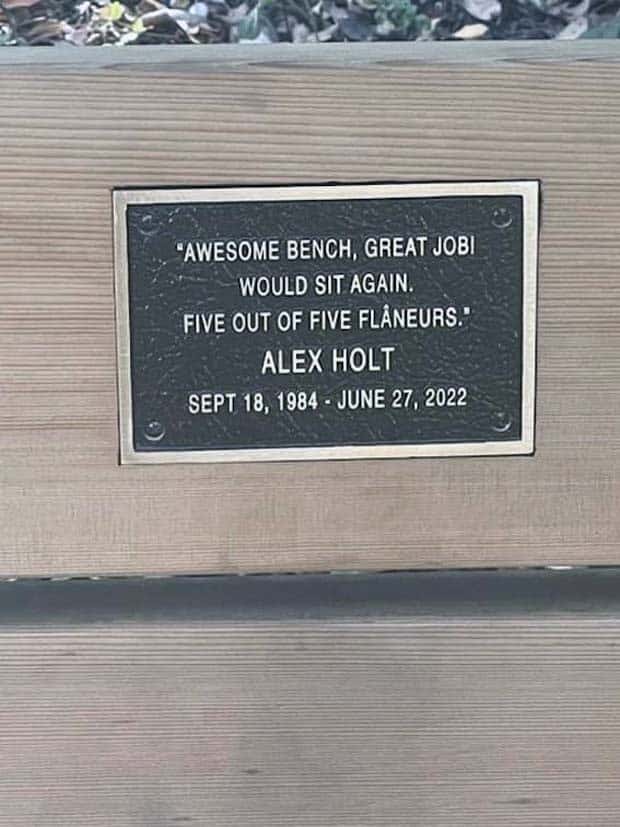 43 Bench Plaques that Bring Smiles and Memories | KLYKER.COM