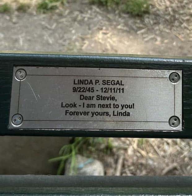 43 Bench Plaques that Bring Smiles and Memories | KLYKER.COM