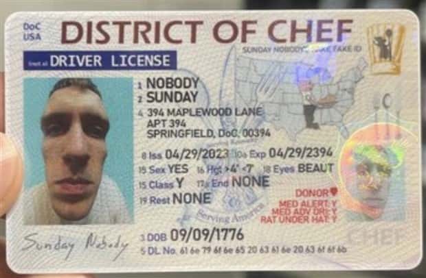 21 Awkwardly Funny ID Photos | KLYKER.COM