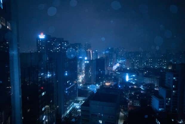 Real-World Cities with Cyberpunk Aesthetics | KLYKER.COM