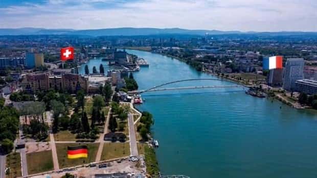 Curious Borders Between Countries | KLYKER.COM