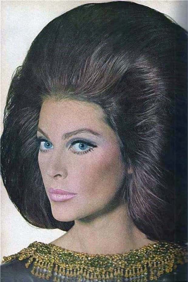1960s Women Hairstyles Laughing At Physics | KLYKER.COM